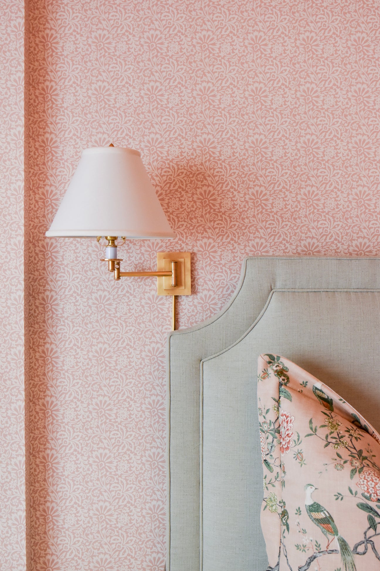 Kelly Mae Ottoman – Mae Davis Interiors