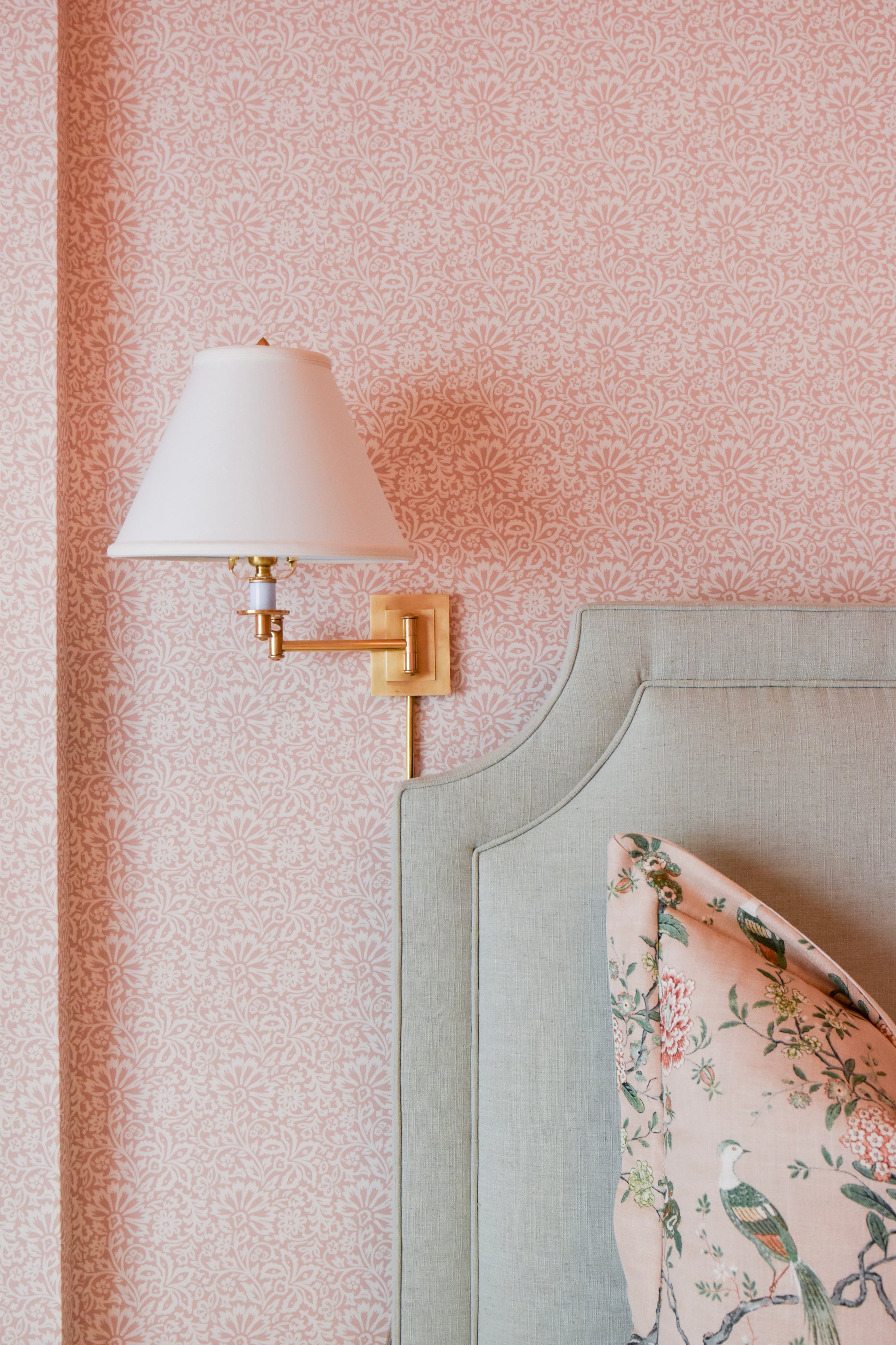 Kelly Mae Ottoman – Mae Davis Interiors