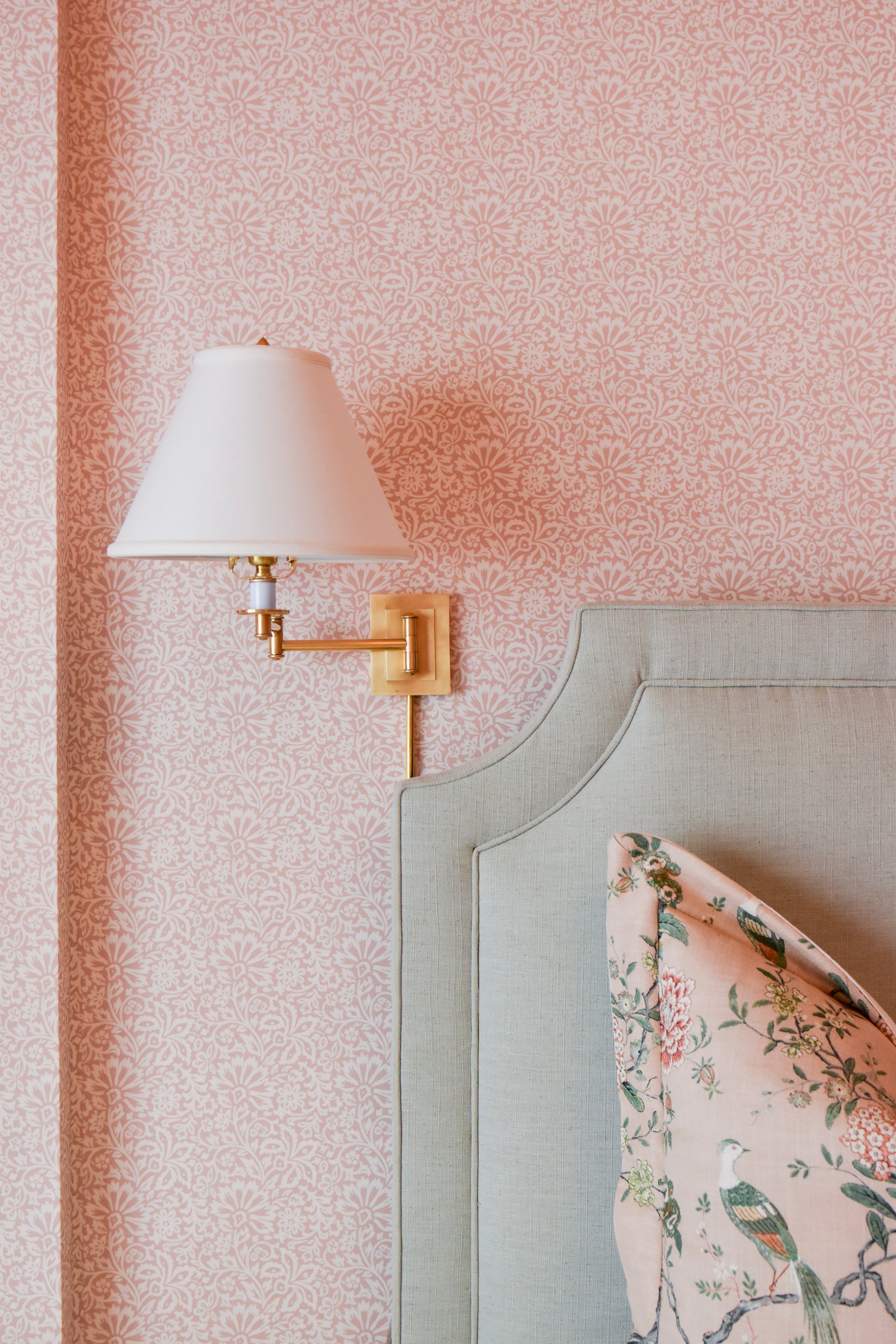 Kelly Mae Ottoman – Mae Davis Interiors